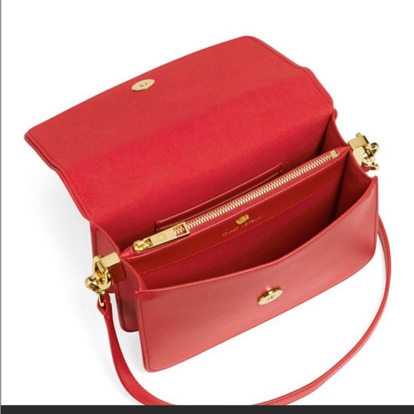 Stuart Weitzman | Bags | Stuart Weitzman Gabriella Leather Crossbody ...